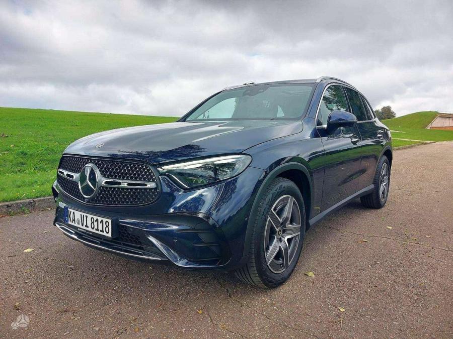 Zils Mercedes-Benz GLC 220 2023 Kauņa, ar dzinēja tilpumu 1.99 L un nobraukumu 108 tūkst. km par 44500 €, foto 3 vietnē AUTOMOTO.COM.LV