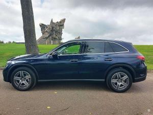 Zils Mercedes-Benz GLC 220 2023 Kauņa, ar dzinēja tilpumu 1.99 L un nobraukumu 108 tūkst. km par 44500 €, foto 5 vietnē AUTOMOTO.COM.LV