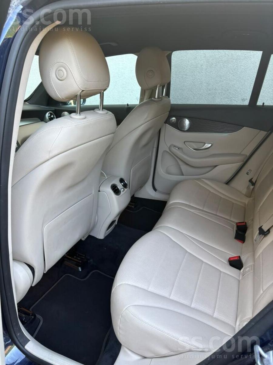 Zils Mercedes-Benz GLC 220 2019 Rīga, ar dzinēja tilpumu 2.20 L un nobraukumu 170 tūkst. km par 25500 €, foto 9 vietnē AUTOMOTO.COM.LV