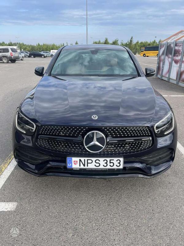 Zils Mercedes-Benz GLC 220 2020 Viļņa, ar dzinēja tilpumu 1.95 L un nobraukumu 43 tūkst. km par 31500 €, foto 3 vietnē AUTOMOTO.COM.LV
