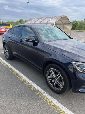 Blue Mercedes-Benz GLC 220 2020 in Vilnius, with an engine capacity of 1.95 L and mileage of 43 thousand km for 31500 €, photo 5 on AUTOMOTO.COM.LV