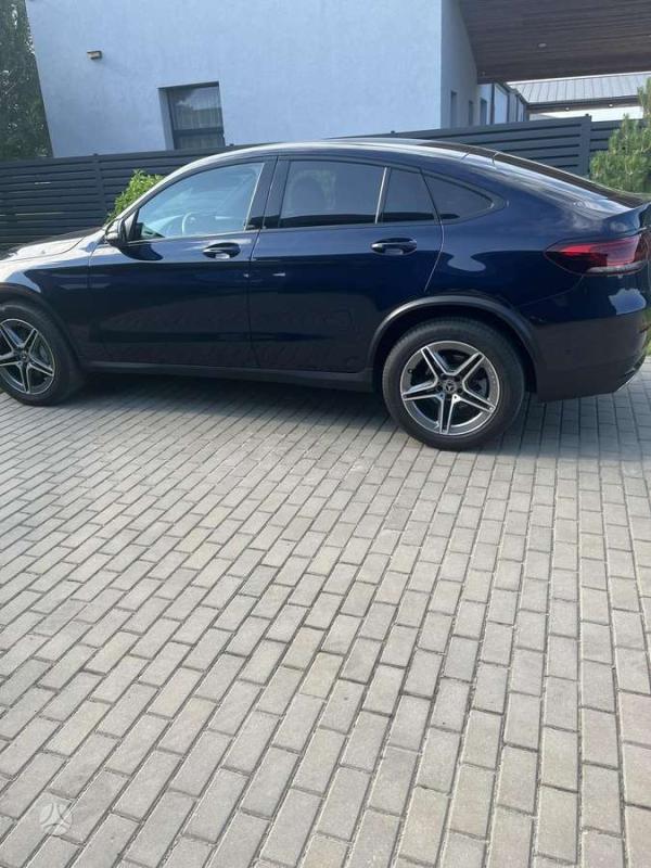 Zils Mercedes-Benz GLC 220 2020 Viļņa, ar dzinēja tilpumu 1.95 L un nobraukumu 43 tūkst. km par 31500 €, foto 9 vietnē AUTOMOTO.COM.LV