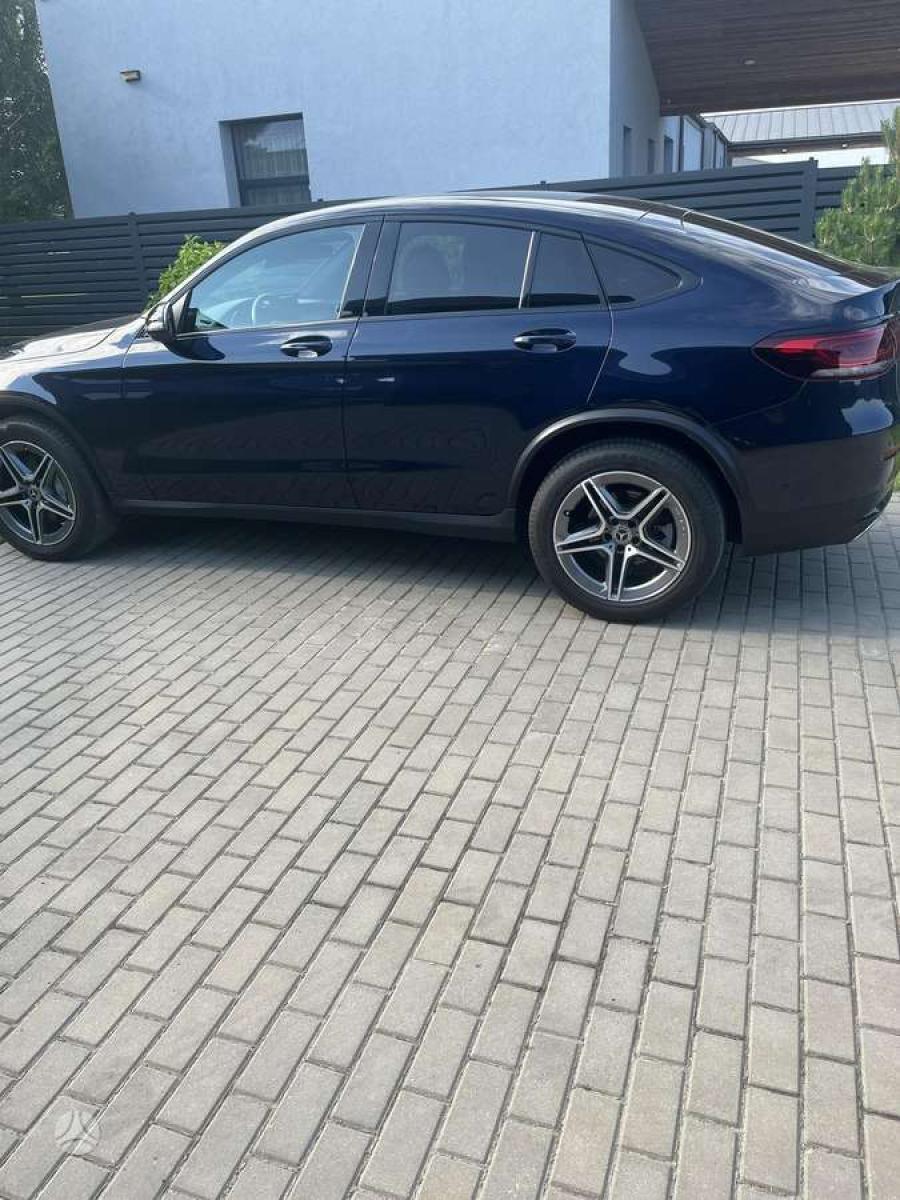 Blue Mercedes-Benz GLC 220 2020 in Vilnius, with an engine capacity of 1.95 L and mileage of 43 thousand km for 31500 €, photo 10 on AUTOMOTO.COM.LV