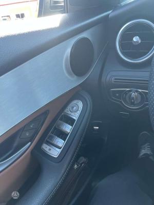 Blue Mercedes-Benz GLC 220 2020 in Vilnius, with an engine capacity of 1.95 L and mileage of 43 thousand km for 31500 €, photo 13 on AUTOMOTO.COM.LV