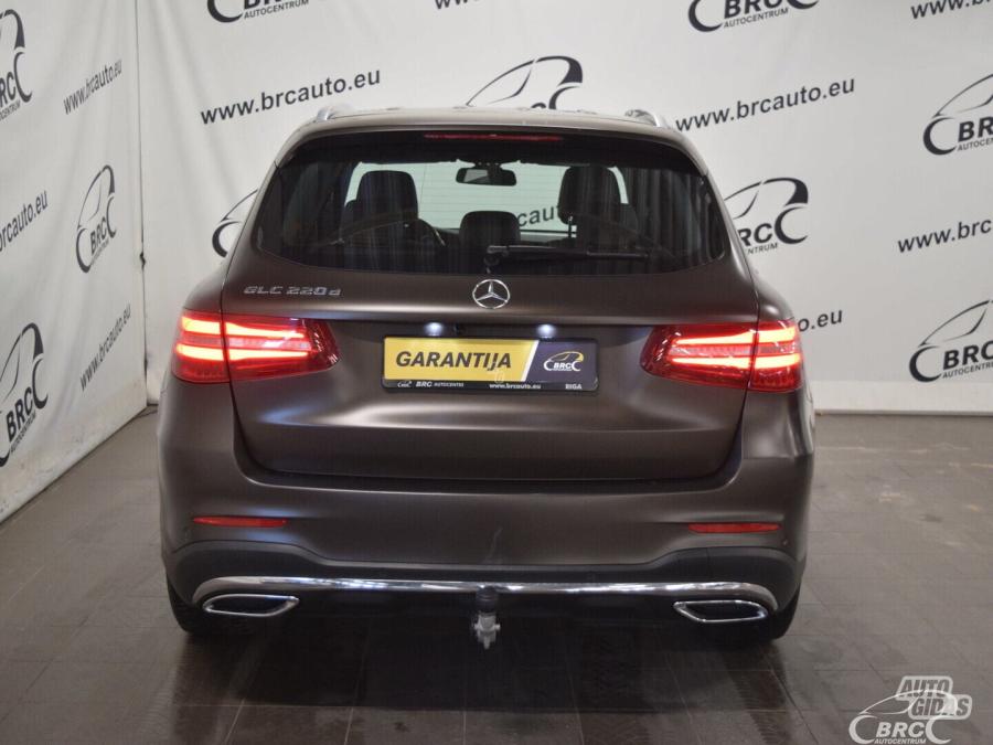 Brūns Mercedes-Benz GLC 220 2016 Rīga, ar dzinēja tilpumu 2.20 L un nobraukumu 138 tūkst. km par 25900 €, foto 27 vietnē AUTOMOTO.COM.LV
