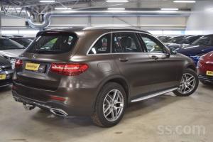 Brown Mercedes-Benz GLC 220 2016 in Riga, with an engine capacity of 2.20 L and mileage of 138 thousand km for 25900 €, photo 2 on AUTOMOTO.COM.LV
