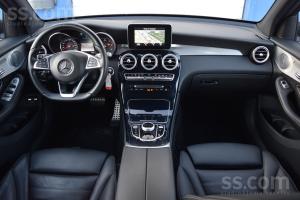 Brown Mercedes-Benz GLC 220 2016 in Riga, with an engine capacity of 2.20 L and mileage of 138 thousand km for 25900 €, photo 4 on AUTOMOTO.COM.LV