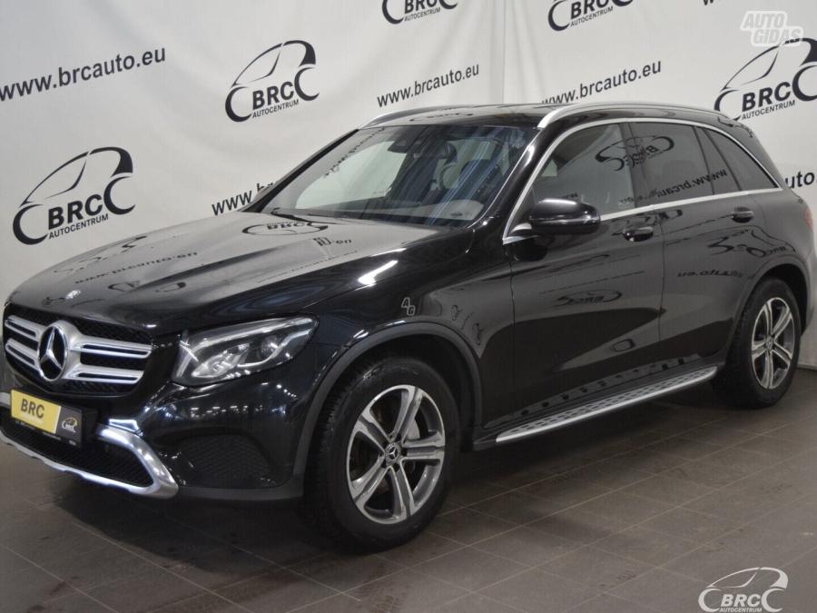 Brown Mercedes-Benz GLC 220 2017 in Riga, with an engine capacity of 2.20 L and mileage of 255 thousand km for 19900 €, photo 1 on AUTOMOTO.COM.LV