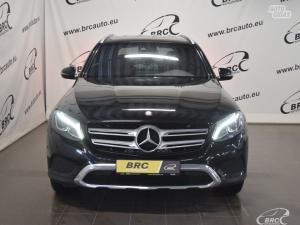 Brown Mercedes-Benz GLC 220 2017 in Riga, with an engine capacity of 2.20 L and mileage of 255 thousand km for 19900 €, photo 25 on AUTOMOTO.COM.LV