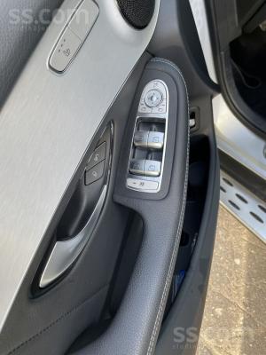 Mercedes-Benz GLC 220 2019 Liepāja, ar dzinēja tilpumu 2.20 L un nobraukumu 55 tūkst. km par 34000 €, foto 18 vietnē AUTOMOTO.COM.LV