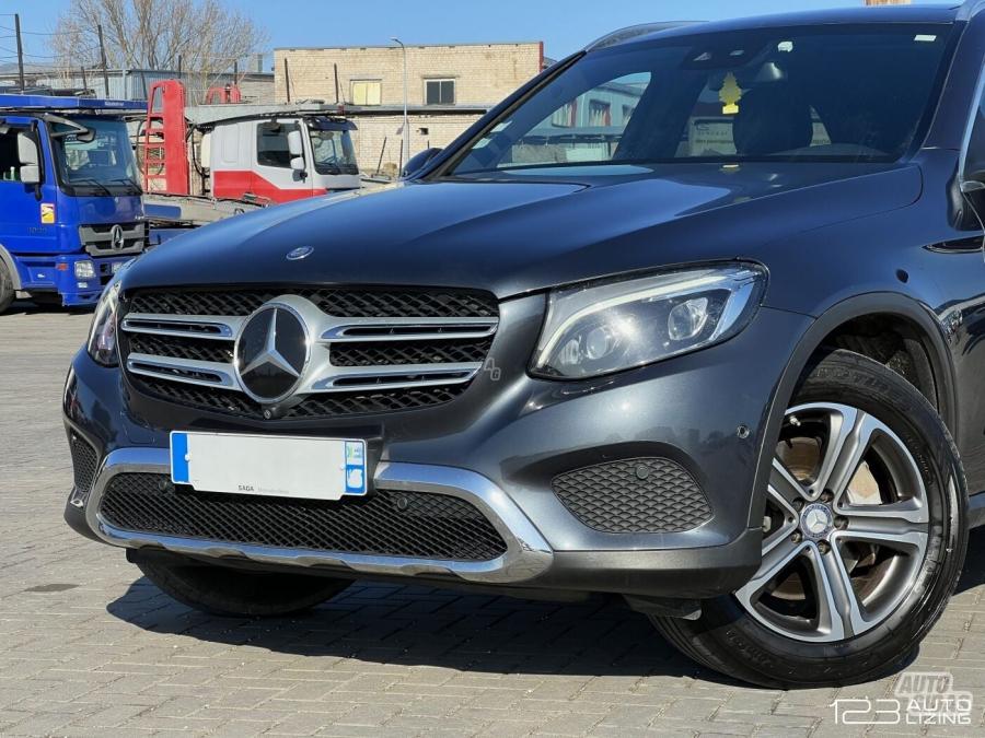 Mercedes-Benz GLC 220 2016 in Taurage, with an engine capacity of 2.20 L and mileage of 237 thousand km for 16900 €, photo 2 on AUTOMOTO.COM.LV