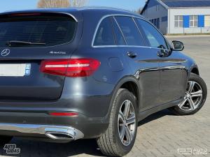 Mercedes-Benz GLC 220 2016 in Taurage, with an engine capacity of 2.20 L and mileage of 237 thousand km for 16900 €, photo 9 on AUTOMOTO.COM.LV
