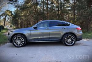 Grey Mercedes-Benz GLC 220 2016 in Jurmala, with an engine capacity of 2.20 L and mileage of 224 thousand km for 23500 €, photo 7 on AUTOMOTO.COM.LV