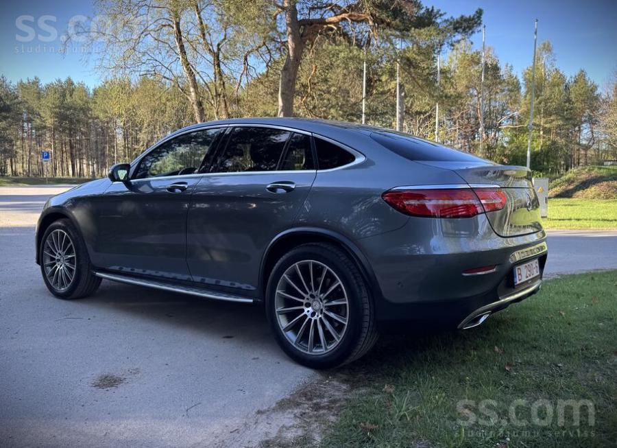 Grey Mercedes-Benz GLC 220 2016 in Jurmala, with an engine capacity of 2.20 L and mileage of 224 thousand km for 23500 €, photo 9 on AUTOMOTO.COM.LV