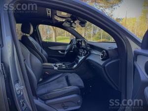 Grey Mercedes-Benz GLC 220 2016 in Jurmala, with an engine capacity of 2.20 L and mileage of 224 thousand km for 23500 €, photo 17 on AUTOMOTO.COM.LV