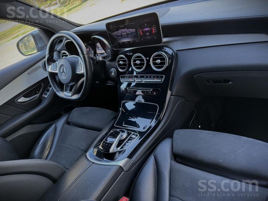 Grey Mercedes-Benz GLC 220 2016 in Jurmala, with an engine capacity of 2.20 L and mileage of 224 thousand km for 23500 €, photo 22 on AUTOMOTO.COM.LV