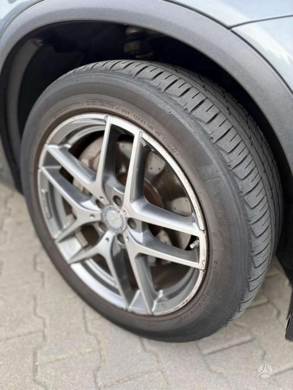 Pelēks Mercedes-Benz GLC 220 2016 Klaipėda, ar dzinēja tilpumu 2.14 L un nobraukumu 175 tūkst. km par 24200 €, foto 6 vietnē AUTOMOTO.COM.LV