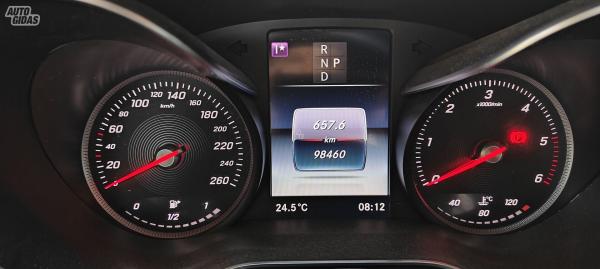 Pelēks Mercedes-Benz GLC 220 2017 Kauņa, ar dzinēja tilpumu 2.20 L un nobraukumu 98 tūkst. km par 26000 €, foto 6 vietnē AUTOMOTO.COM.LV