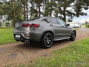 Pelēks Mercedes-Benz GLC 220 2021 Rīga, ar dzinēja tilpumu 2.00 L un nobraukumu 103 tūkst. km par 48500 €, foto 5 vietnē AUTOMOTO.COM.LV