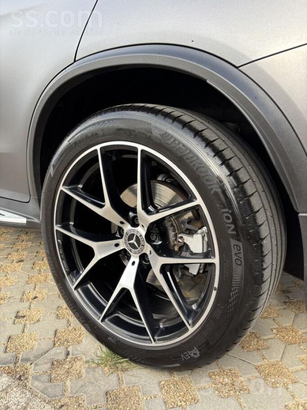 Pelēks Mercedes-Benz GLC 220 2021 Rīga, ar dzinēja tilpumu 2.00 L un nobraukumu 103 tūkst. km par 48500 €, foto 9 vietnē AUTOMOTO.COM.LV