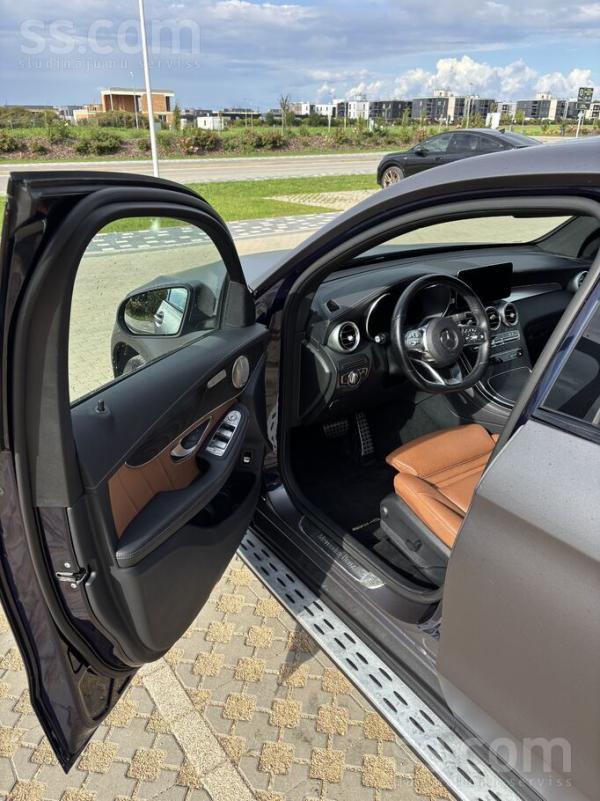 Pelēks Mercedes-Benz GLC 220 2021 Rīga, ar dzinēja tilpumu 2.00 L un nobraukumu 103 tūkst. km par 48500 €, foto 10 vietnē AUTOMOTO.COM.LV