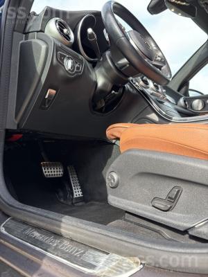 Pelēks Mercedes-Benz GLC 220 2021 Rīga, ar dzinēja tilpumu 2.00 L un nobraukumu 103 tūkst. km par 48500 €, foto 11 vietnē AUTOMOTO.COM.LV