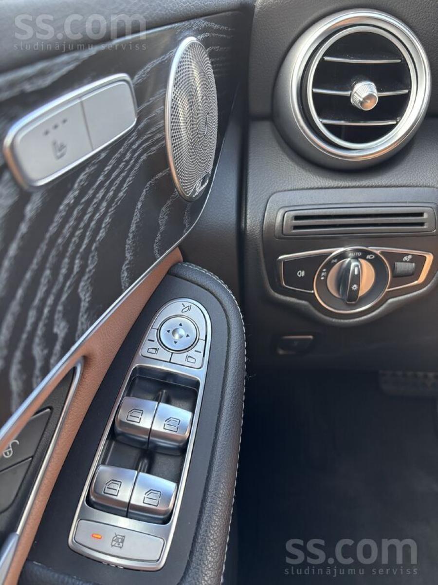 Pelēks Mercedes-Benz GLC 220 2021 Rīga, ar dzinēja tilpumu 2.00 L un nobraukumu 103 tūkst. km par 48500 €, foto 13 vietnē AUTOMOTO.COM.LV