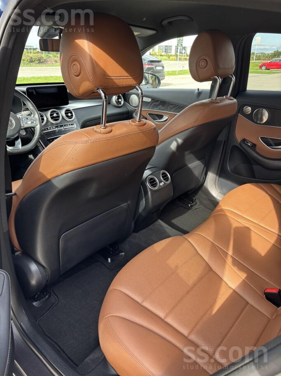 Pelēks Mercedes-Benz GLC 220 2021 Rīga, ar dzinēja tilpumu 2.00 L un nobraukumu 103 tūkst. km par 48500 €, foto 19 vietnē AUTOMOTO.COM.LV