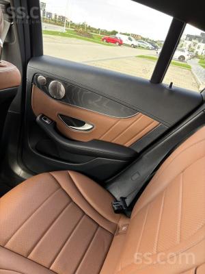 Pelēks Mercedes-Benz GLC 220 2021 Rīga, ar dzinēja tilpumu 2.00 L un nobraukumu 103 tūkst. km par 48500 €, foto 20 vietnē AUTOMOTO.COM.LV