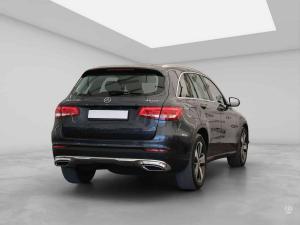 Pelēks Mercedes-Benz GLC 220 2015 Kauņa, ar dzinēja tilpumu 2.20 L un nobraukumu 192 tūkst. km par 17990 €, foto 4 vietnē AUTOMOTO.COM.LV