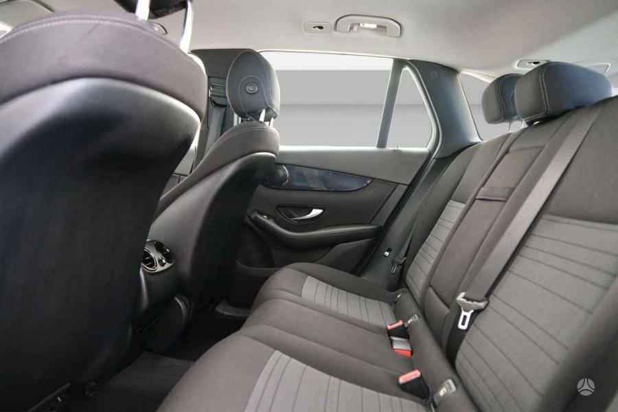 Pelēks Mercedes-Benz GLC 220 2015 Kauņa, ar dzinēja tilpumu 2.20 L un nobraukumu 192 tūkst. km par 17990 €, foto 7 vietnē AUTOMOTO.COM.LV
