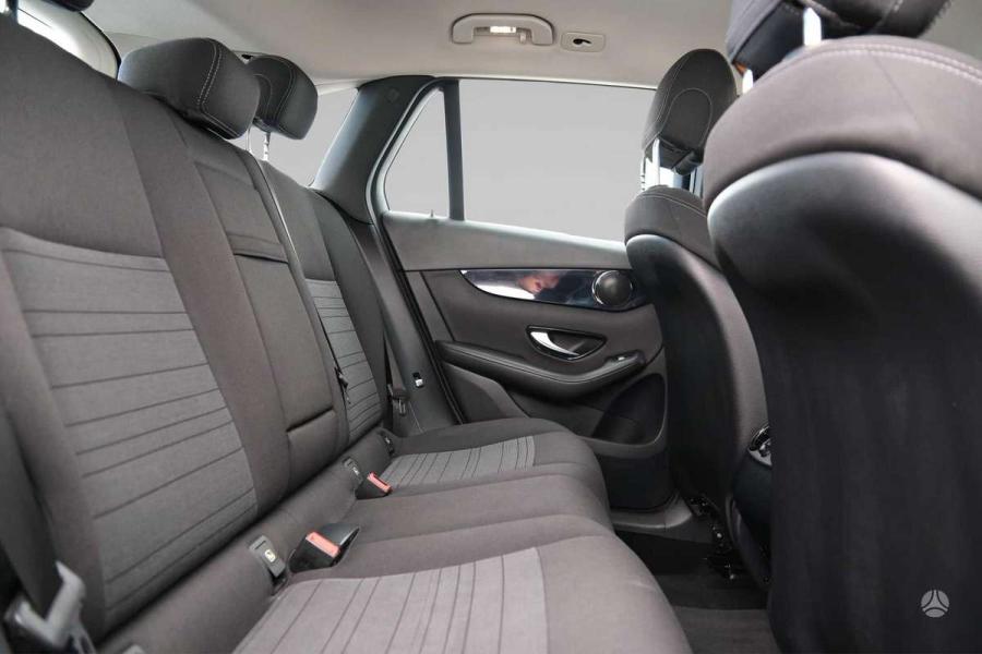 Pelēks Mercedes-Benz GLC 220 2015 Kauņa, ar dzinēja tilpumu 2.20 L un nobraukumu 192 tūkst. km par 17990 €, foto 11 vietnē AUTOMOTO.COM.LV