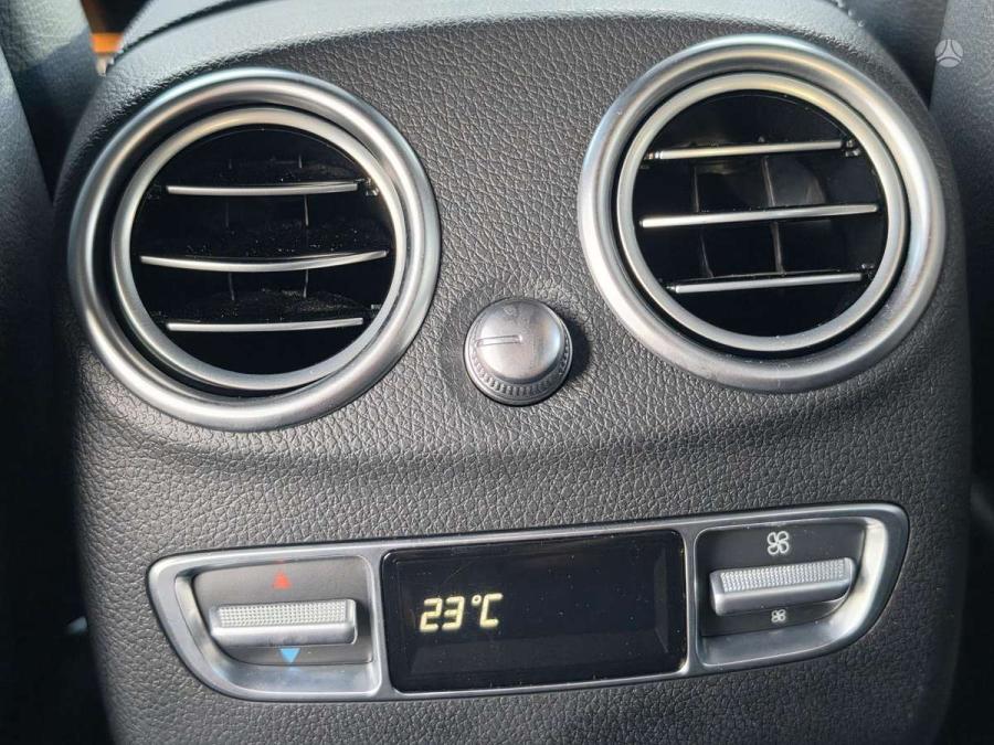 Grey Mercedes-Benz GLC 220 2015 in Kaunas, with an engine capacity of 2.14 L and mileage of 238 thousand km for 15550 €, photo 20 on AUTOMOTO.COM.LV