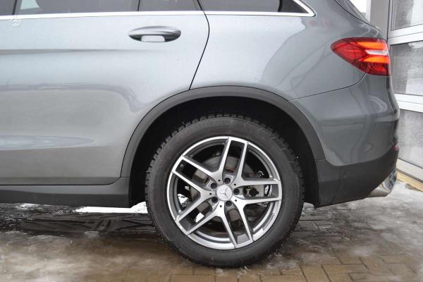 Pelēks Mercedes-Benz GLC 220 2016 Viļņa, ar dzinēja tilpumu 2.14 L un nobraukumu 181 tūkst. km par 19500 €, foto 7 vietnē AUTOMOTO.COM.LV