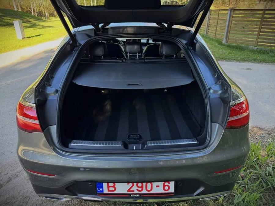 Grey Mercedes-Benz GLC 220 2016 in Jurmala, with an engine capacity of 2.20 L and mileage of 224 thousand km for 22000 €, photo 26 on AUTOMOTO.COM.LV