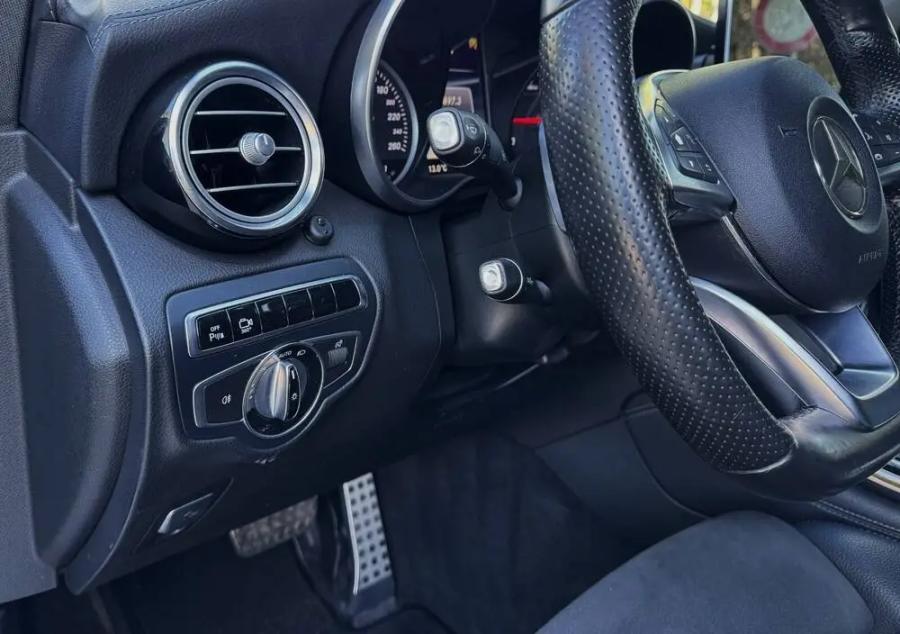 Grey Mercedes-Benz GLC 220 2016 in Jurmala, with an engine capacity of 2.20 L and mileage of 224 thousand km for 22000 €, photo 29 on AUTOMOTO.COM.LV