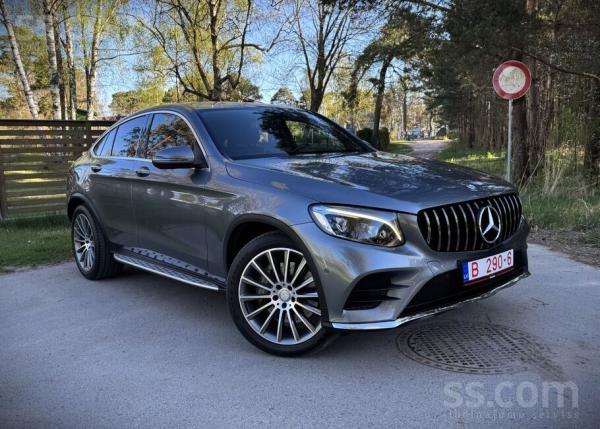 Grey Mercedes-Benz GLC 220 2016 in Jurmala, with an engine capacity of 2.20 L and mileage of 224 thousand km for 22000 €, photo 1 on AUTOMOTO.COM.LV