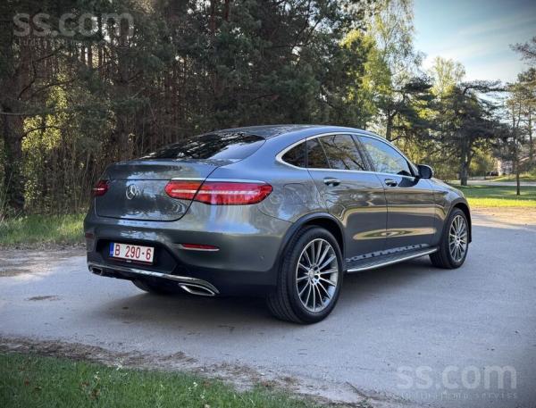 Grey Mercedes-Benz GLC 220 2016 in Jurmala, with an engine capacity of 2.20 L and mileage of 224 thousand km for 22000 €, photo 4 on AUTOMOTO.COM.LV