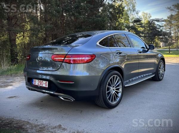 Grey Mercedes-Benz GLC 220 2016 in Jurmala, with an engine capacity of 2.20 L and mileage of 224 thousand km for 22000 €, photo 9 on AUTOMOTO.COM.LV
