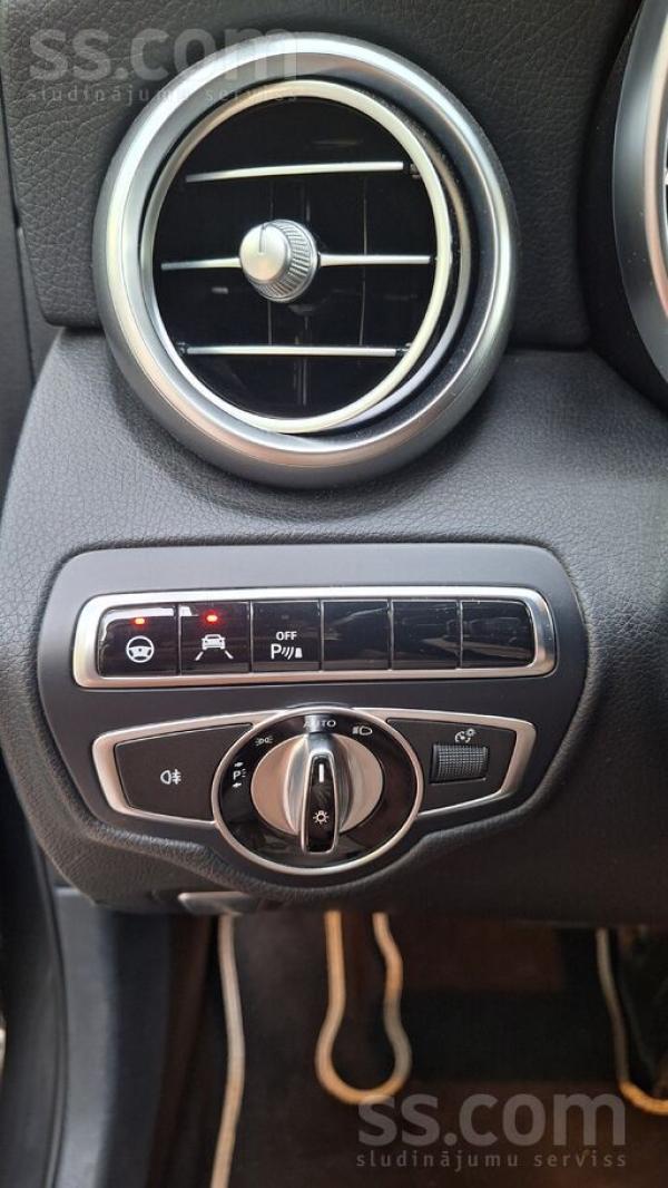 Pelēks Mercedes-Benz GLC 220 2016 Rīga, ar dzinēja tilpumu 2.20 L un nobraukumu 285 tūkst. km par 19500 €, foto 10 vietnē AUTOMOTO.COM.LV