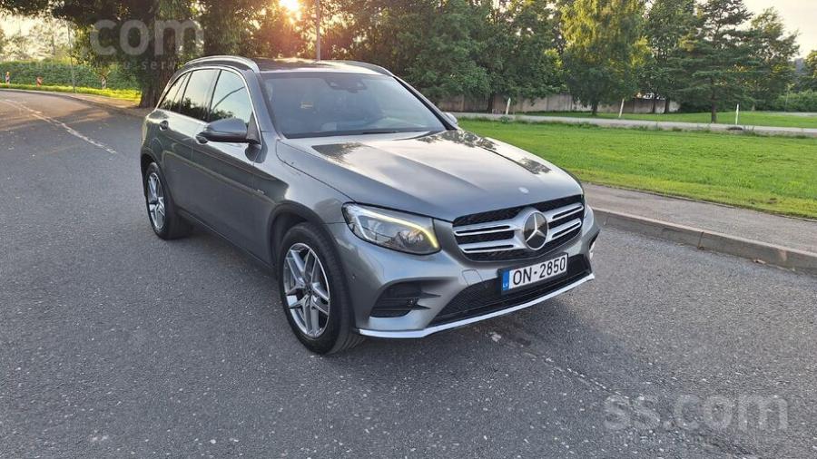 Pelēks Mercedes-Benz GLC 220 2016 Rīga, ar dzinēja tilpumu 2.20 L un nobraukumu 285 tūkst. km par 19500 €, foto 12 vietnē AUTOMOTO.COM.LV