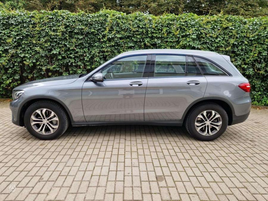 Pelēks Mercedes-Benz GLC 220 2016 Viļņa, ar dzinēja tilpumu 2.14 L un nobraukumu 280 tūkst. km par 14950 €, foto 12 vietnē AUTOMOTO.COM.LV