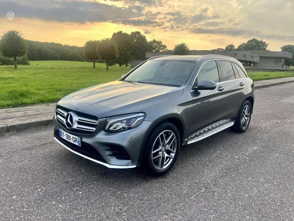 Grey Mercedes-Benz GLC 220 2016 in Kaunas, with an engine capacity of 2.20 L and mileage of 239 thousand km for 17250 €, photo 3 on AUTOMOTO.COM.LV