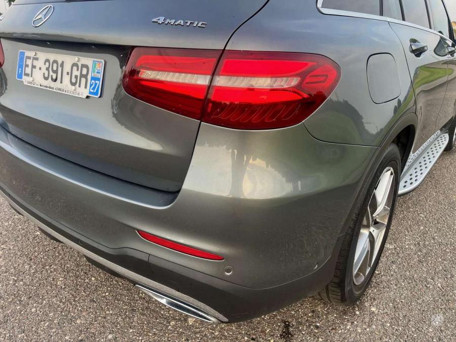 Grey Mercedes-Benz GLC 220 2016 in Kaunas, with an engine capacity of 2.20 L and mileage of 239 thousand km for 17250 €, photo 10 on AUTOMOTO.COM.LV