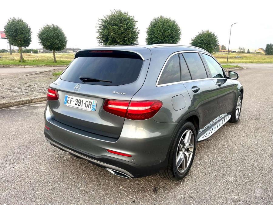 Grey Mercedes-Benz GLC 220 2016 in Kaunas, with an engine capacity of 2.20 L and mileage of 239 thousand km for 17250 €, photo 11 on AUTOMOTO.COM.LV