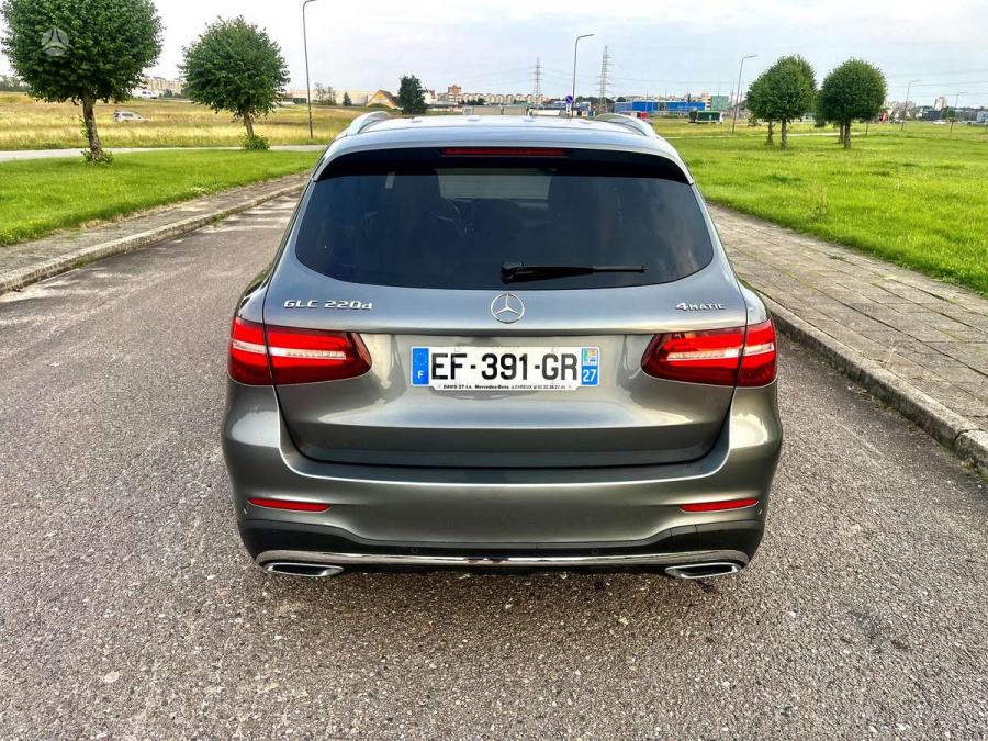 Grey Mercedes-Benz GLC 220 2016 in Kaunas, with an engine capacity of 2.20 L and mileage of 239 thousand km for 17250 €, photo 14 on AUTOMOTO.COM.LV
