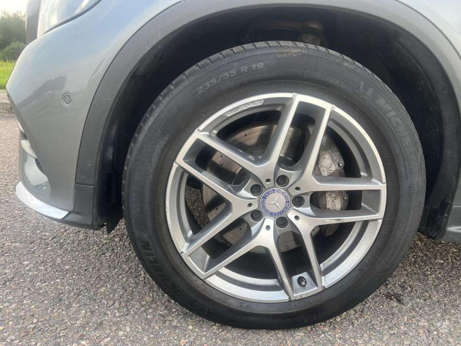 Grey Mercedes-Benz GLC 220 2016 in Kaunas, with an engine capacity of 2.20 L and mileage of 239 thousand km for 17250 €, photo 16 on AUTOMOTO.COM.LV