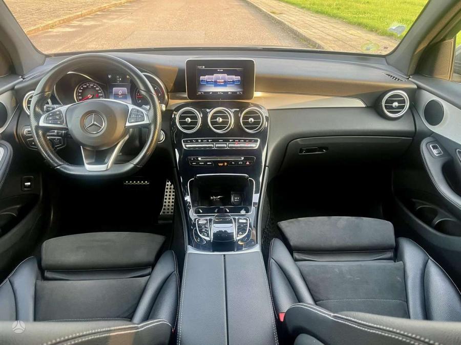 Grey Mercedes-Benz GLC 220 2016 in Kaunas, with an engine capacity of 2.20 L and mileage of 239 thousand km for 17250 €, photo 17 on AUTOMOTO.COM.LV