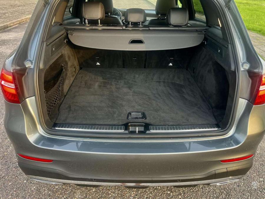 Grey Mercedes-Benz GLC 220 2016 in Kaunas, with an engine capacity of 2.20 L and mileage of 239 thousand km for 17250 €, photo 37 on AUTOMOTO.COM.LV