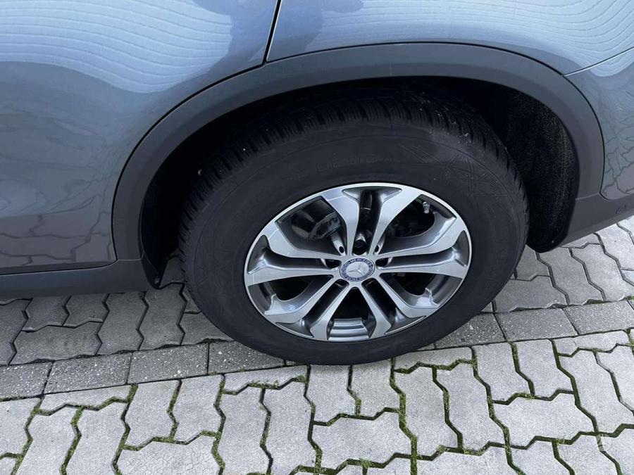 Grey Mercedes-Benz GLC 220 2016 in Vilnius, with an engine capacity of 2.14 L and mileage of 280 thousand km for 14650 €, photo 9 on AUTOMOTO.COM.LV